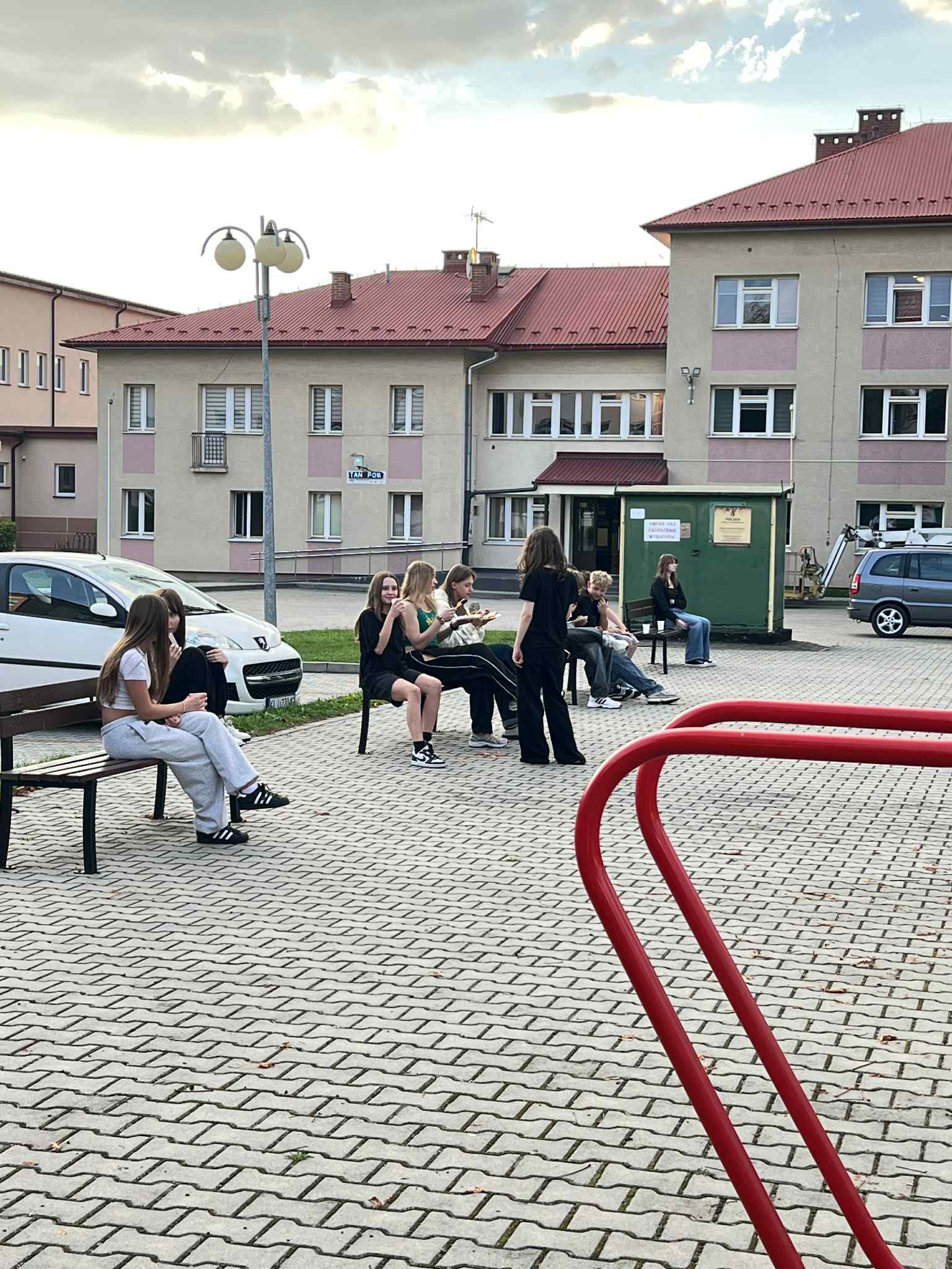 Grill integracyjny w internacie | Zespół Szkół nr 1 w Limanowej